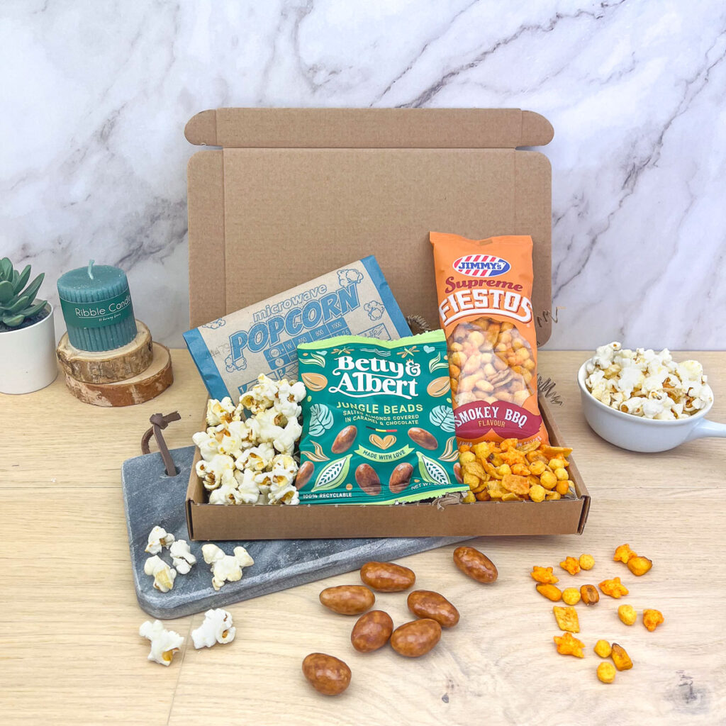Cinema box with film snacks - small - Betty & Albert